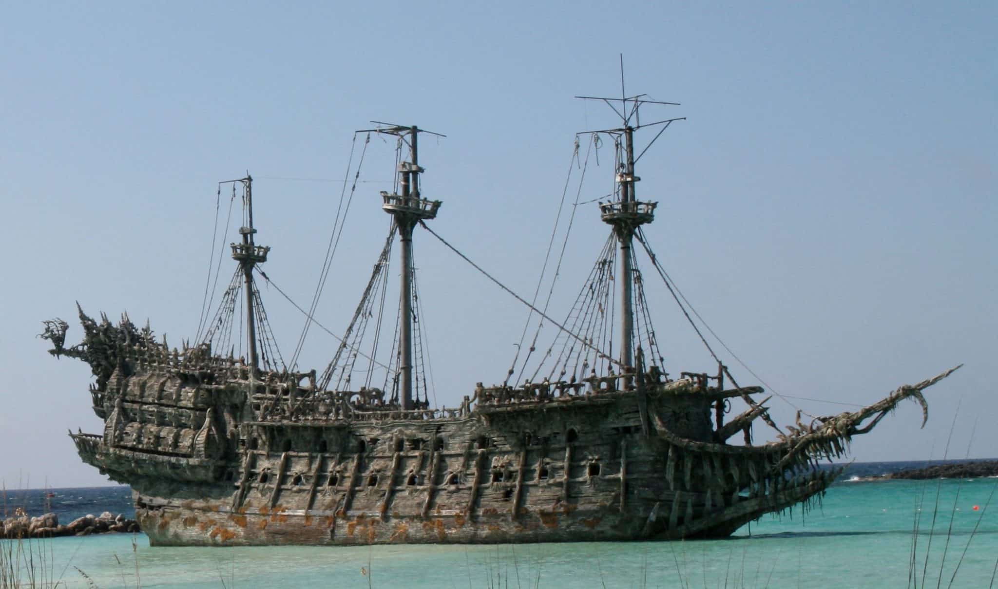 Pirati dei Caraibi: Perla Nera e Olandese Volante a confronto - MetroNerd