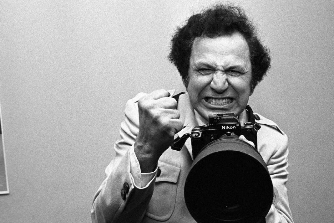 Ron Galella, il più famoso "paparazzo" croce e delizia dei divi(ni) anni 60