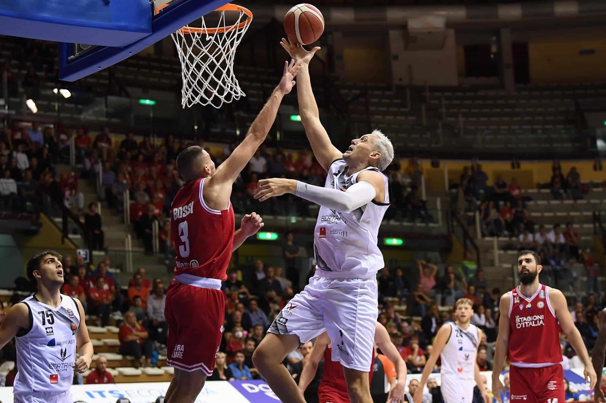 Lega Basket A: guidano Bologna e Tortona, colpo Venezia