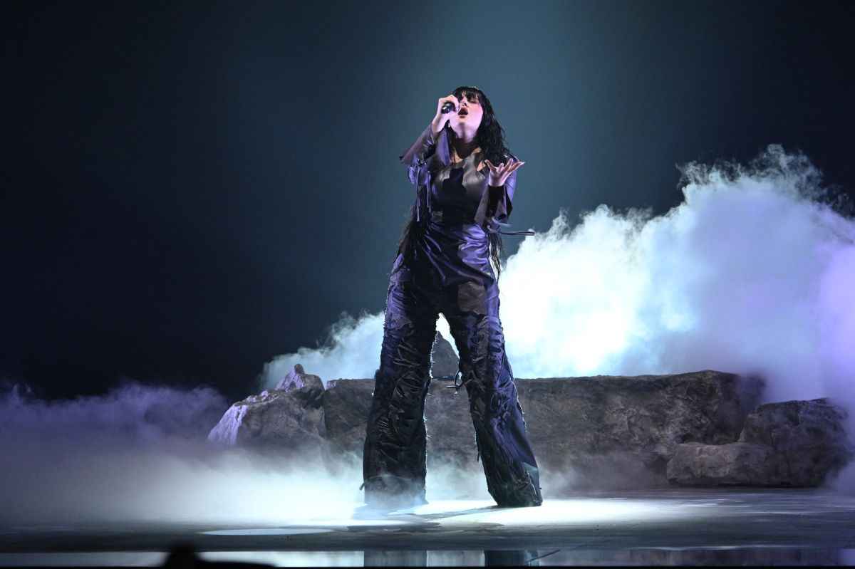 Chi è Teya Dora, la cantante della Serbia all'Eurovision 2024 ...