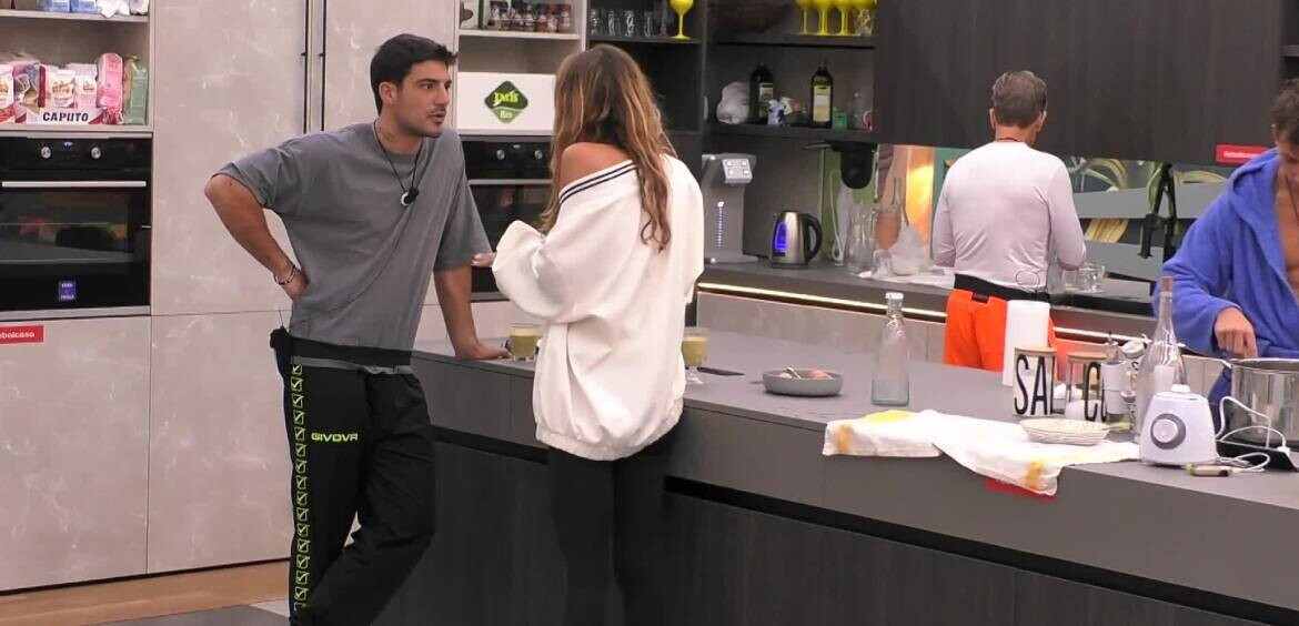 Grande Fratello, lite tra Helena e Lorenzo: "Non siamo compatibili"